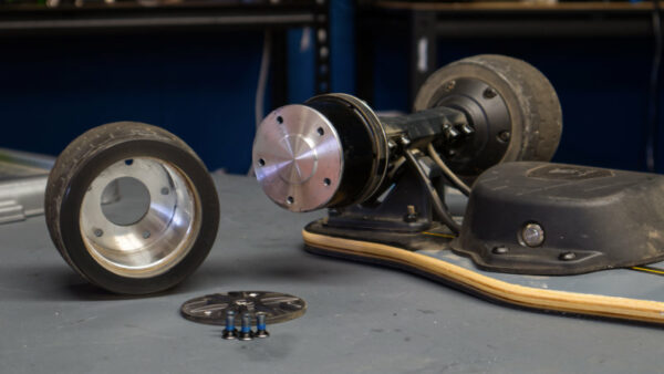 12 Facts Comparing Hub Motors & Belt Motors For eBoards