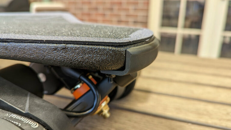 Exway X1 Max Review - Traditional Feeling Electric Longboard