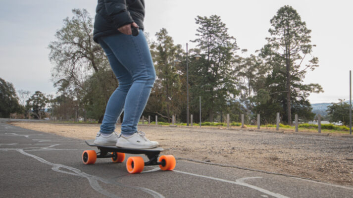 How To Ride An Electric Skateboard. Beginner to Advanced