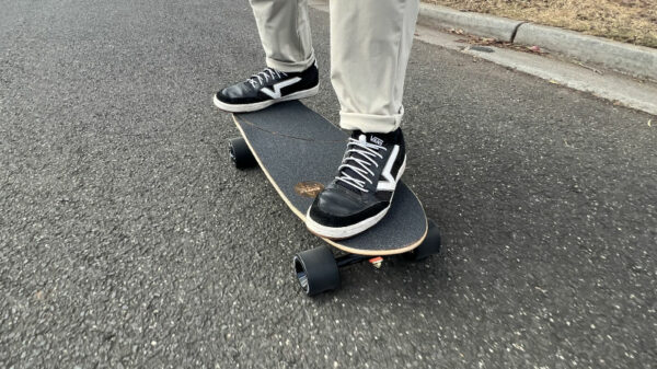 Exway Ripple Review: Affordable Portable Electric Skateboard